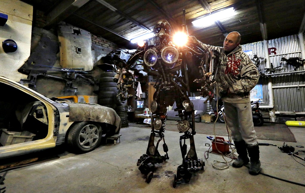 Robotul care ar face invidios pana si un maestru samurai - DigiPedia.ro